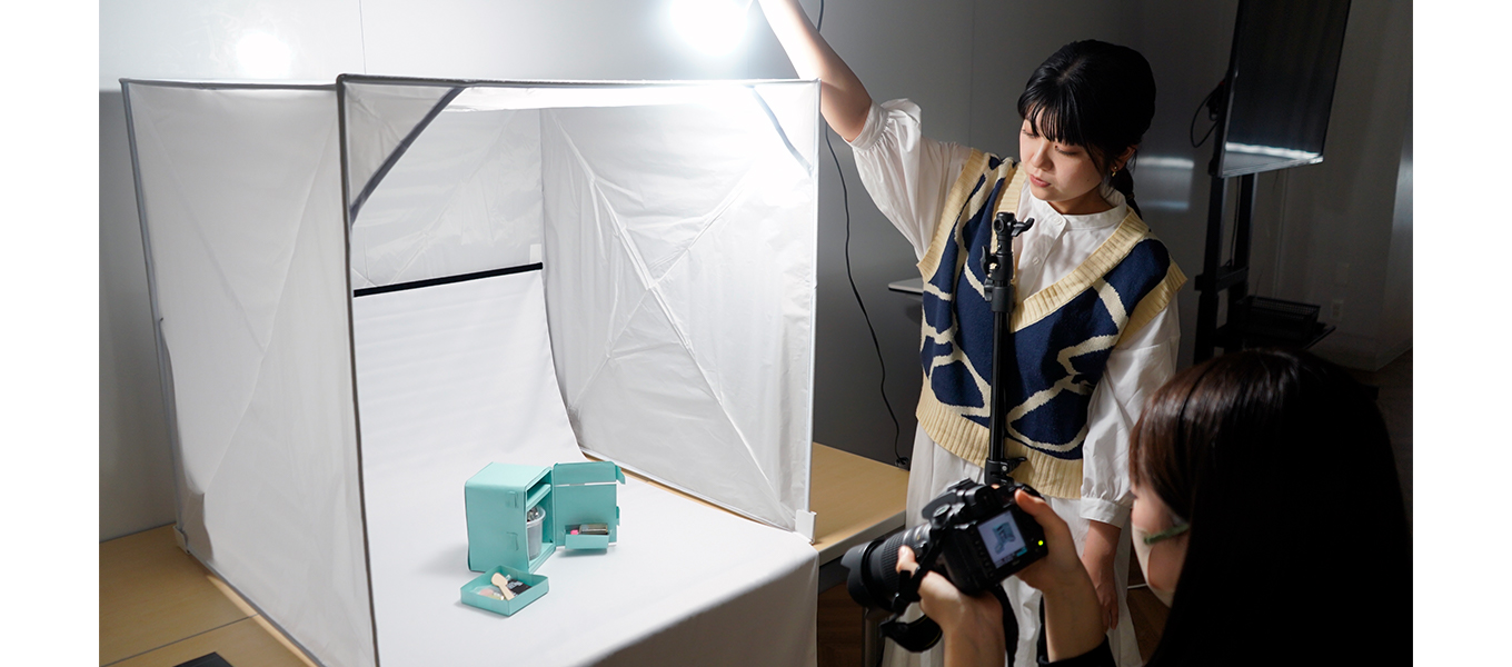 【コンペ情報】JPDA主催「日本パッケージデザイン学生賞2023」の2次審査に向けた作品撮影を実施！ 【専門学校日本デザイナー学院】デザイナー・イラストレーター・漫画(マンガ)家・アニメーター ...